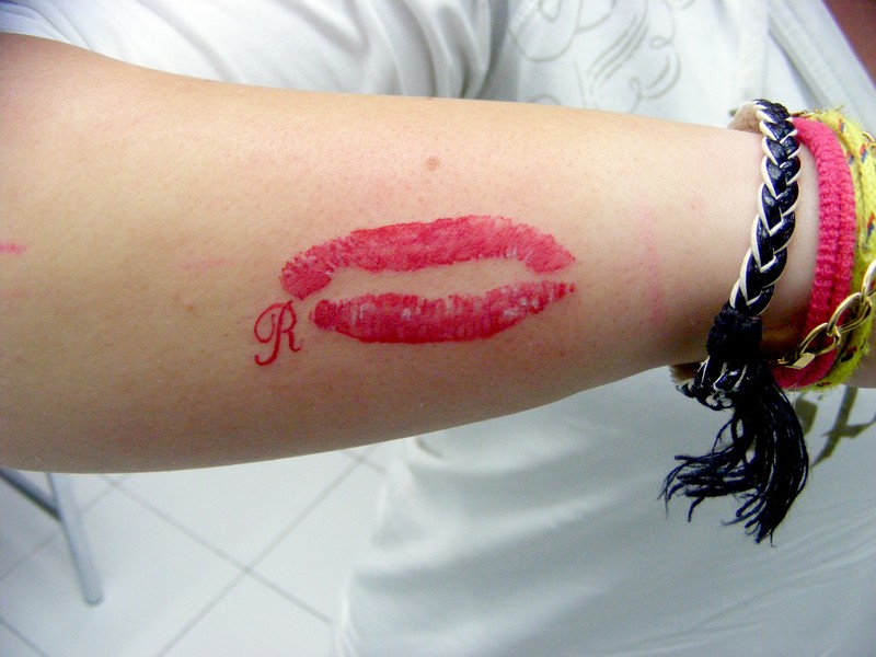 Tatuajes de besos, los amarás